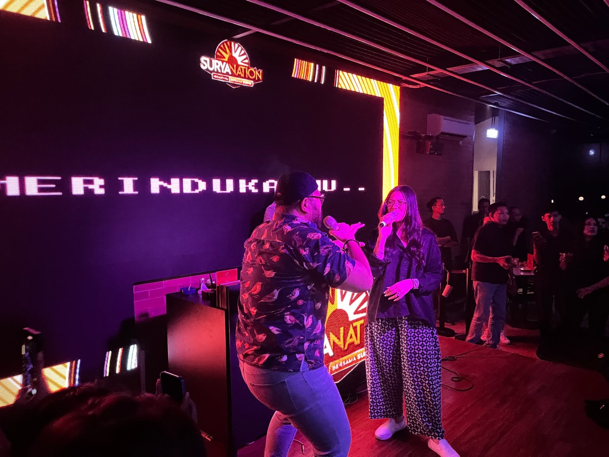 Vlog Dugem With Dannila Riyadi di Two Stories Batam – dananwahyu.com